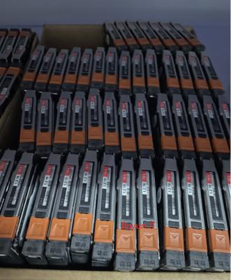 중국 EMC 유니티 1.8TB SAS 005053154 005053155 005053362 005053365 D4-2S10-1800 판매용