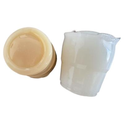 China Apparel Footwear Thermoplastic Hot Melt Adhesive Glue For Seam Sealing for sale