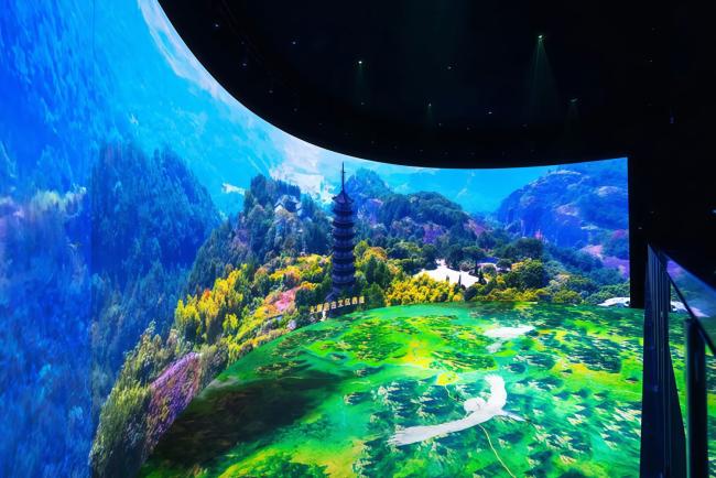 SMX MX-LK7200K 4K laser projector in use