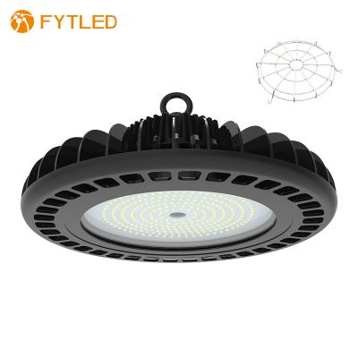 Cina L'alto UFO della baia di valutazione di alluminio di 100W IP65 si accende con la copertura di vetro in vendita