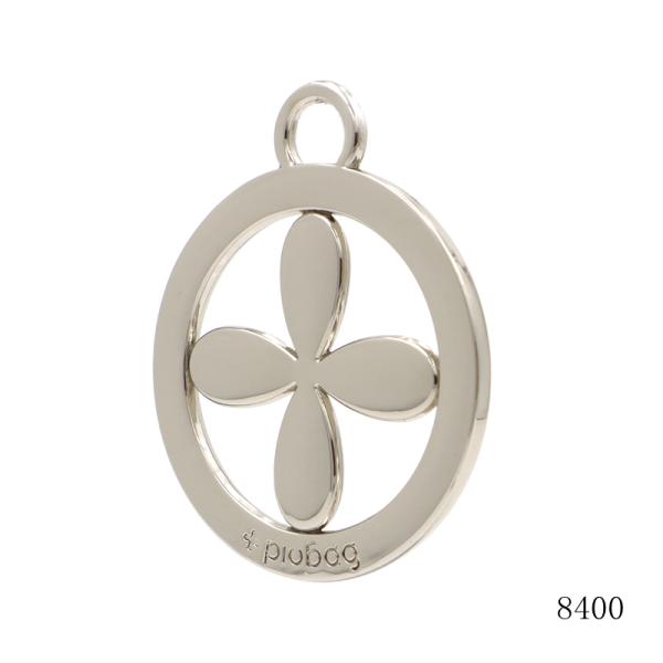 Quality Anti Fade Metal Logo Tag Bag Custom Metal Keychains For Decorations for sale