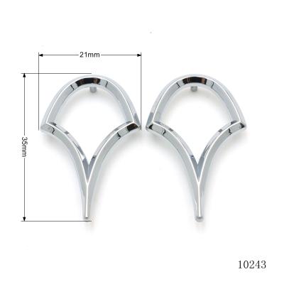 China Custom Special Shape Nickel Metal Logo Label Custom Engraved Brand Logo Metal Label For Handbag Hardware Accessories for sale
