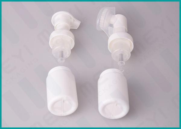 30 ML 액체 면도를 위한 솔 머리를 가진 둥근 백색 거품 비누 펌프 병