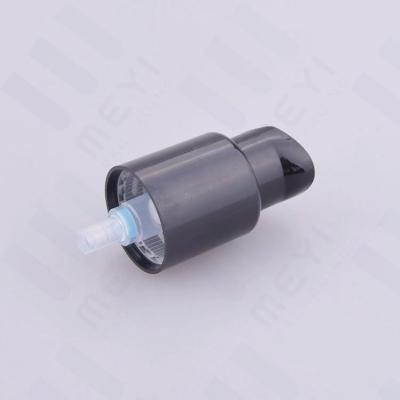 Cina 20/410 di pompa di plastica della primavera di trattamento del nero esterno della pompa per crema con la clip in vendita