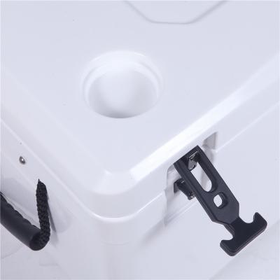 China Openlucht de Dooskoeler die van het Wandelings63qt Ijs 71cm het Kamperen Rotomolded vissen Te koop