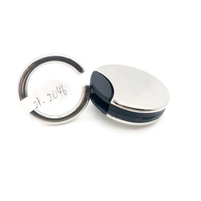 중국 은 금속 키 홀더 스타일리시하고 기능성 키 체인 액세서리 판매용