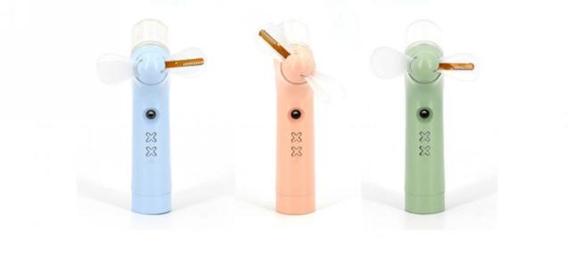 Rechargeable handheld fan with misting function