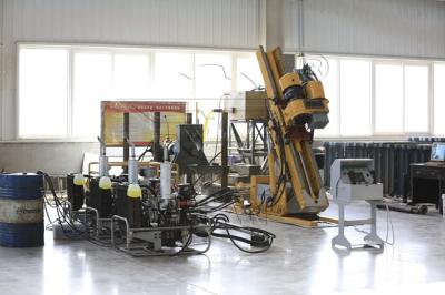 Cina Elettro 4 gas di olio idraulico dell'ingranaggio 50m/Min Core Drilling Rigs For in vendita