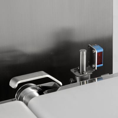 China Auto Weighing Packing Machine With Reject Function High Speed 30-100m/Min for sale