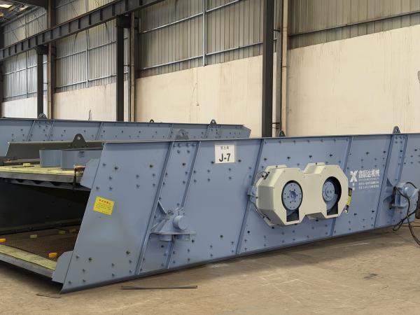 Quality XY Vibrating Screen Full Series Overview Accurate Screening Double Exciting for sale