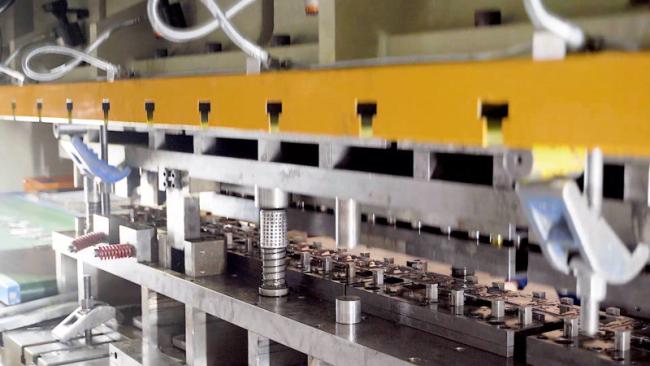Metal Hinge Snap-Fit Design for Refrigerator Electronics Assembly
