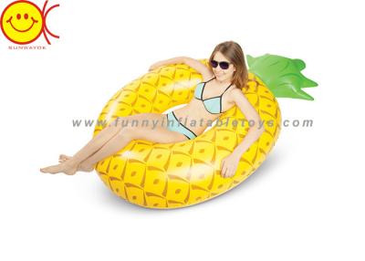 Cina L'acqua gonfiabile della piscina galleggia per gli adulti con forma dell'anello dell'ananas della luce gialla in vendita