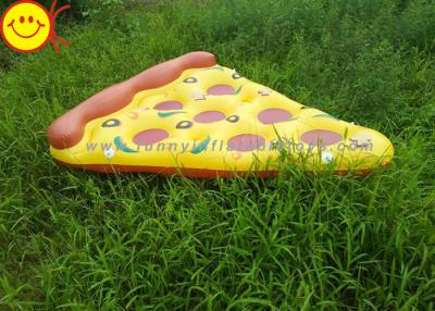 Cina l'acqua gonfiabile materiale del PVC di 0.3mm fa galleggiare la pizza Silce per i giochi di partito dell'acqua in vendita