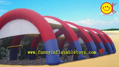 Cina Tenda gonfiabile della cupola di grande pubblicità della tela cerata del PVC con 12 gambe e l'arco rosso in vendita