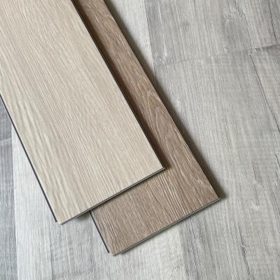Cina Pavimenti in PVC in legno per interni con sistema Unilin Click e materiali ecologici in vendita