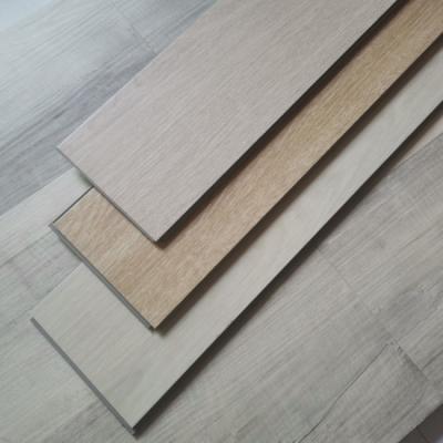 Cina Facile da installare pavimentazione di SPC Clicca impermeabile PVC Vinyl Plank per il requisito del cliente in vendita