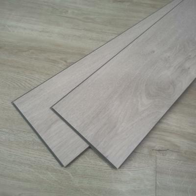 Cina Pavimenti SPC impermeabili Antislip resistenti all'usura Installazione clic per una pulizia facile in vendita