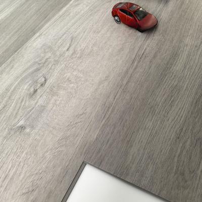 Cina Unilin Click System Modem Piastrelle in PVC Pavimento Legno Pavimento in vinile SPC Interlocking Plank in vendita