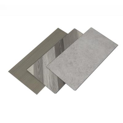 Cina Pavimenti SPC impermeabili in colore marmo con resistenza all'usura e prestazioni antigraffi in vendita