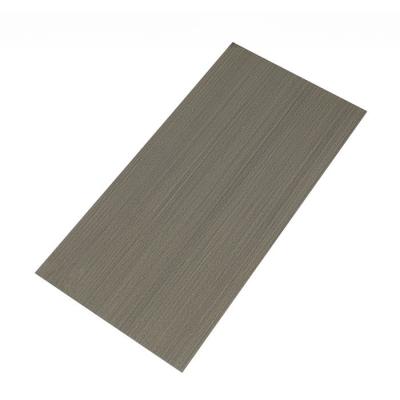 Cina Pavimenti SPC impermeabili in colore marmo con resistenza all'usura e prestazioni antigraffi in vendita