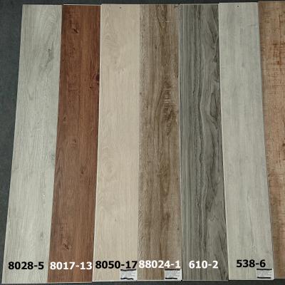 Cina Unilin/Valinge Click Flooring Installation Interlocking Wood Planks in moderno design in vendita