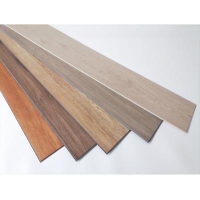 Cina Piattaforma di pavimentazione in vinile LVT SPC 4 mm 5 mm impermeabile con sistema di blocco look and click in legno in vendita