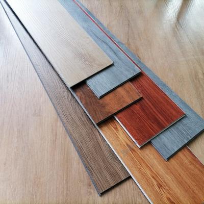 Cina Moderno stile di design rivestito SPC pavimento clic Vinyl Plank LVT pavimentazione piastrella 1220 * 180mm in vendita