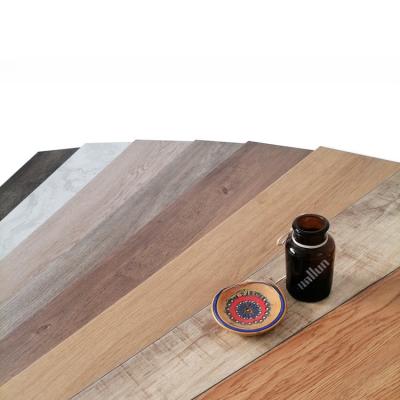 中国 アパート PVC ビニール SPC 床 豪華 LVT 床 クリックロック タイル 板 製造者 販売のため