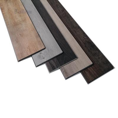 Cina Moderne piastrelle di vinile di design per pavimenti rustici di quercia impermeabile e resistente all'usura in vendita
