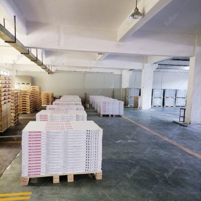 Cina Pavimenti in PVC resistenti con blocco a clic Piastra in vinile rigida con strato IXPE spessore 2 8 mm in vendita