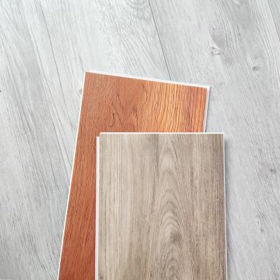 China B1 Brandbestendig SPC-vloeren WOW voor UV-coating Vinyl plank LVP 4mm 4.2mm Rigiede vloeren Te koop