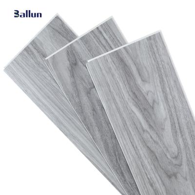 Cina Antislip Vinyl Click Flooring impermeabile Unilin Click Locking System resistente all'usura in vendita