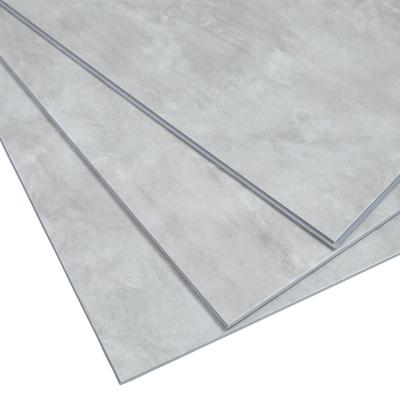 Cina Antislip Vinyl Click Flooring impermeabile Unilin Click Locking System resistente all'usura in vendita