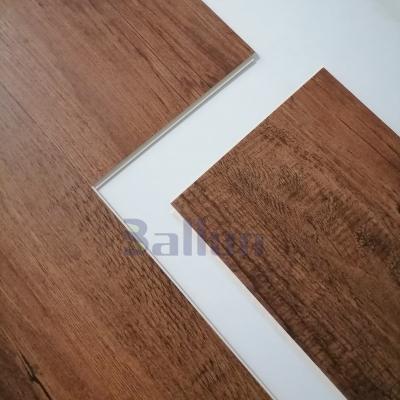 Cina Facile installazione Unilin Click Lock SPC Hybrid Vinyl Pavimento con sughero in colore marrone in vendita