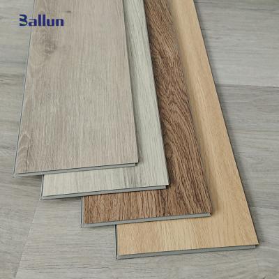 China SPC piso de luxo Vinyl Plank com sistema de clique Feito de PVC e carbonato de cálcio à venda
