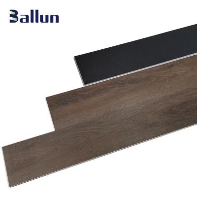 Cina Piastra di pavimento in piastra LVT con strato di usura da 0,5 mm stile di design moderno Peel And Stick in vendita
