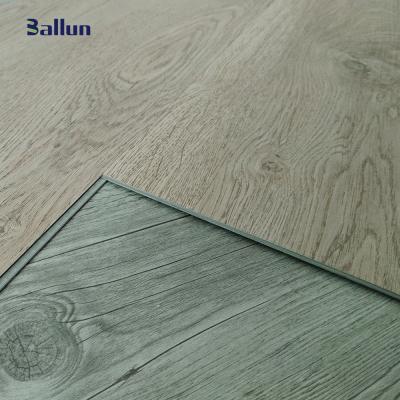 Cina Pavimenti stratificati SPC impermeabilizzati con tavole di vinile in PVC a blocco cliccato in vendita