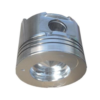 Cina Corredo della fodera di Isuzu & pistone 8-94250-719-0 C223 del motore diesel di Pin e del pistone in vendita