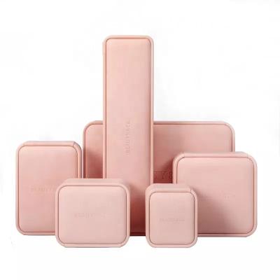 China Aangepaste logo sieraden verpakking high-end pu leer materiaal Te koop