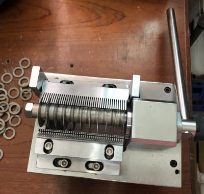 China Manual 2.0mm Pitch Pin Header Cutter Cutting 2.0MM Pin Headers Machine for sale