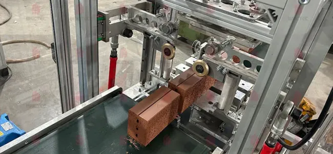 Detailed view of machine construction