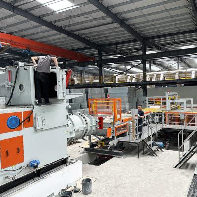 China Industriële vacuümbaksteen extrudermachine Hoogdrukklei-extrusiesysteem voor holle/vaste bakstenen Te koop