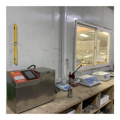 China Autonomic Lab Brick Extruder Machine for Red Clay Brick Making Research for sale