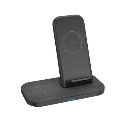 Cina stazione di carico senza fili W26 di Iphone Iwatch Airpod del supporto del caricatore di 10w 7.5w Qi in vendita