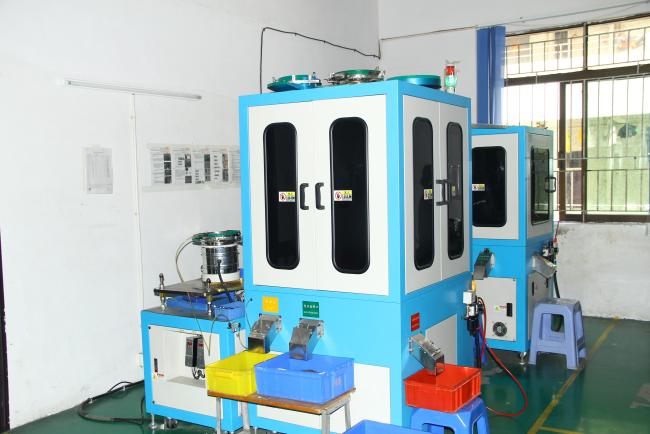 Electric meter sealing screw