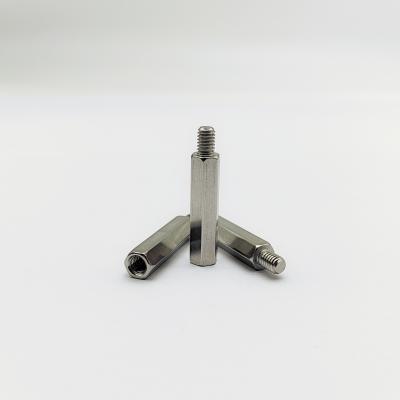 Cina Vite distanziatrici esagonali in acciaio inossidabile 304 M2.5 a M6 per montaggio PCB in vendita