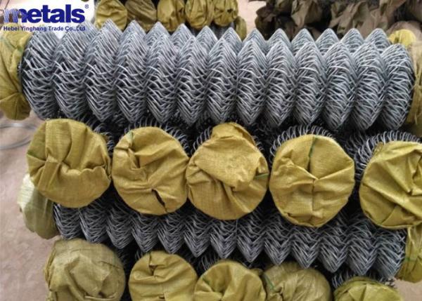 Quality Galvanized Chain Link Mesh Fence 1.8m Hight 50x50 mesh Open For Stadium for sale