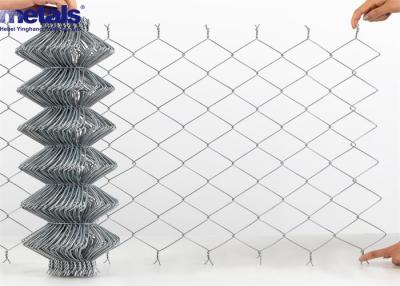 China Hochwertige 6ft 8ft Diamant Mesh Chain Link Cyclone Drahtzaun Hot Dip Galvanized Drahtzaun zu verkaufen