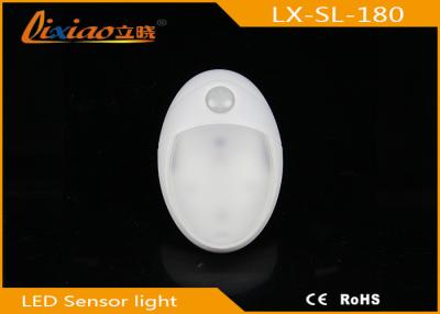 Cina 4 colore automatico di bianco della lampada di notte del sensore di moto del LED PIR LED in vendita