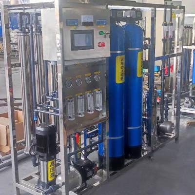 Cina Tre serbatoi ad alta efficienza macchina ad osmosi inversa di acqua funzionamento affidabile in vendita